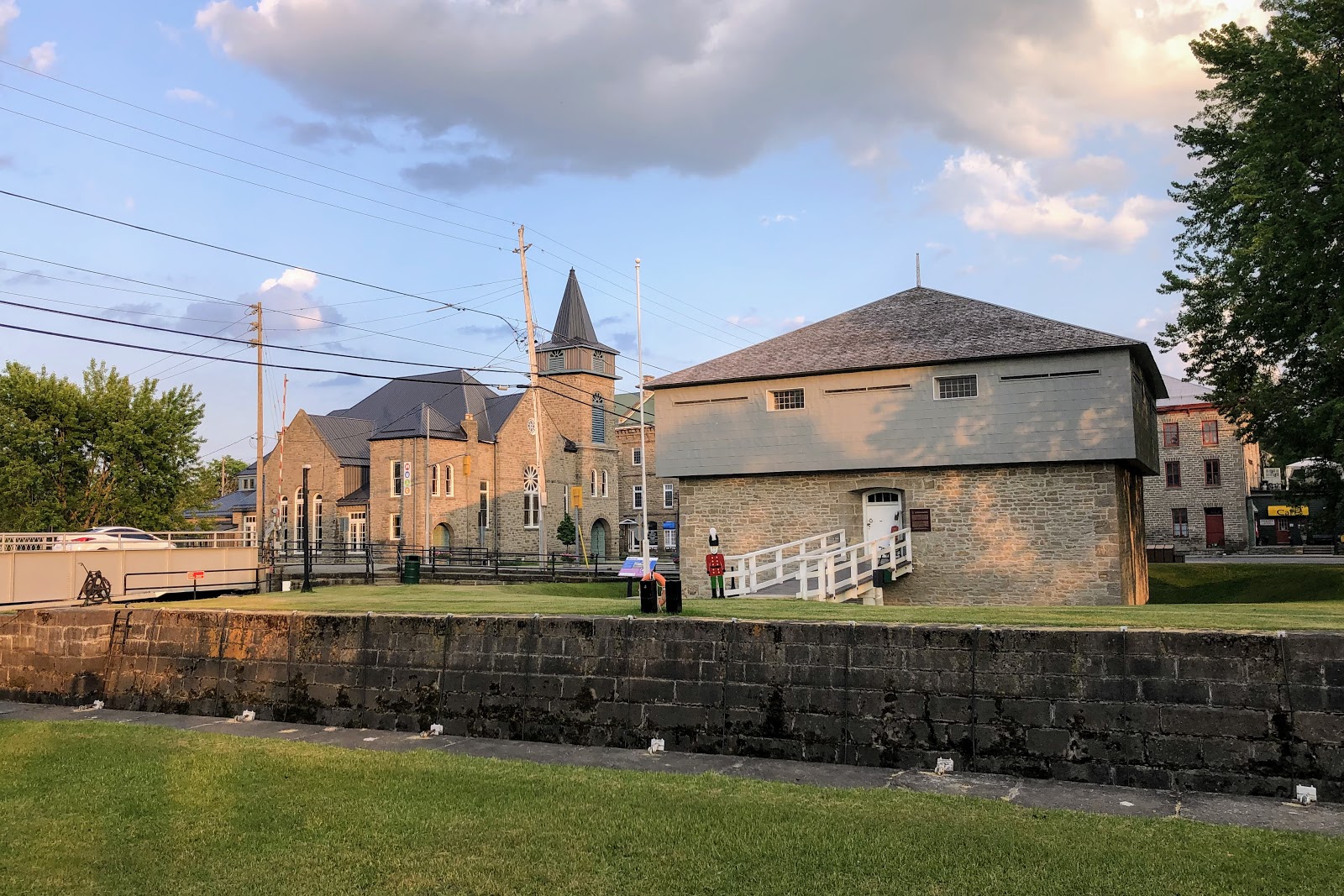 Little Known But Very Pretty Victorian Town Merrickville - Explore the ...