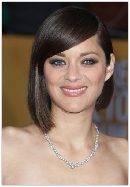 Deep side parted hair