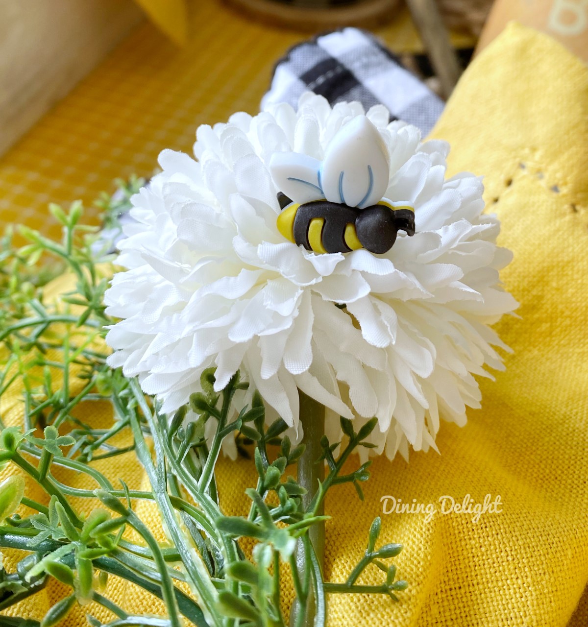 Dining Delight: Bee Themed Tablescape for Two