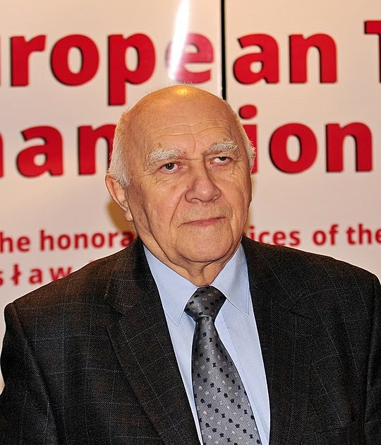 83 lata skończył dziś znakomity sędzia i szachista Andrzej Filipowicz