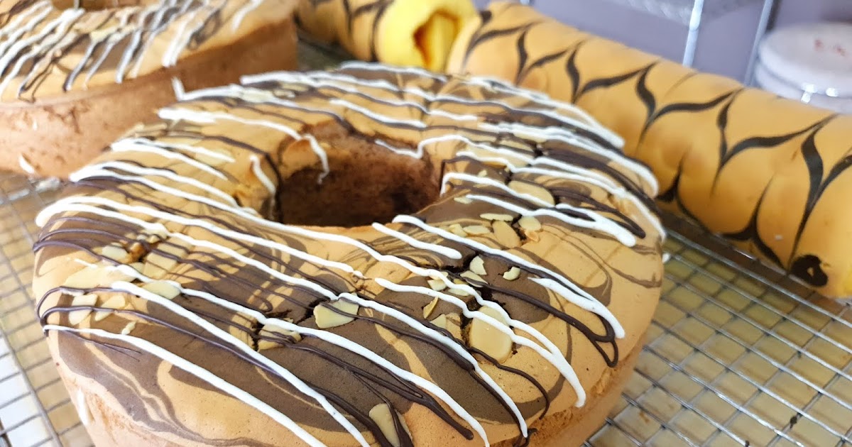 Galery Foto Bolu - Strawberry Delight | Cake Shop | Cafe Cirebon