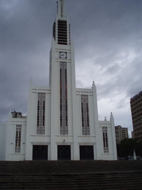Paradiso Eden: Edifícios e espaços de Maputo