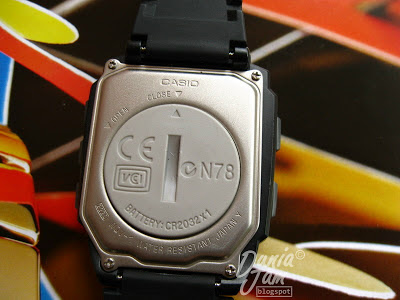 DUNIA JAM: Casio Wrist Camera WQV-1 - salah satu inovasi pertama di ...