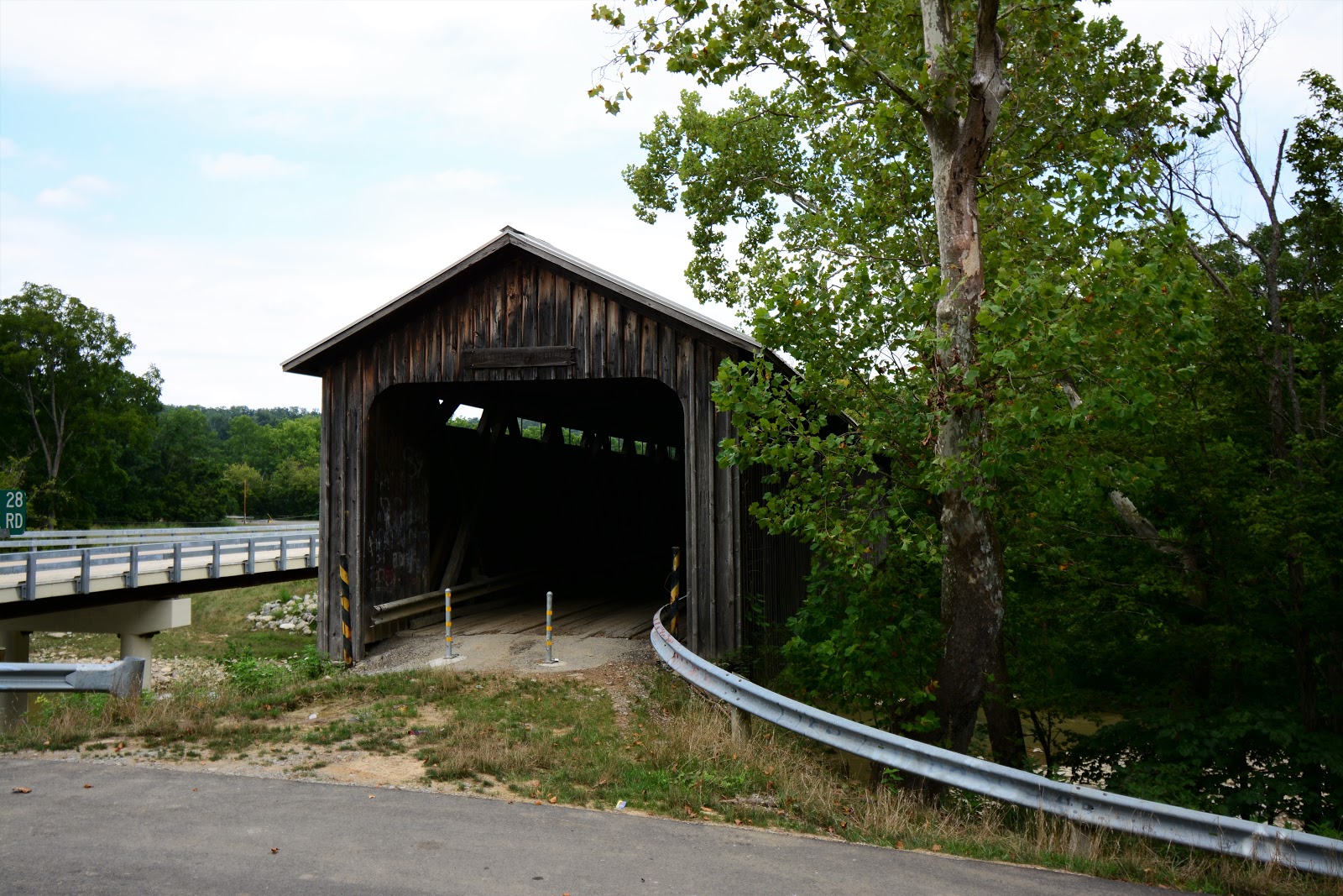 COVERED BRIDGES IN OHIO +: NORTH POLE ROAD COVERED BRIDGE - RIPLEY, OHIO