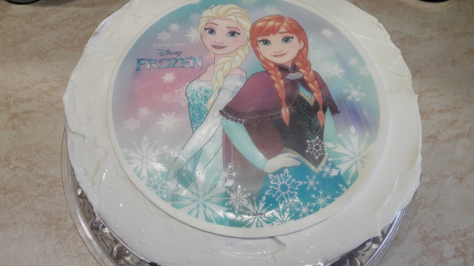 Savoare in bucate: Tort Elsa si Ana (cu ciocolata, zmeura si jeleu de ...