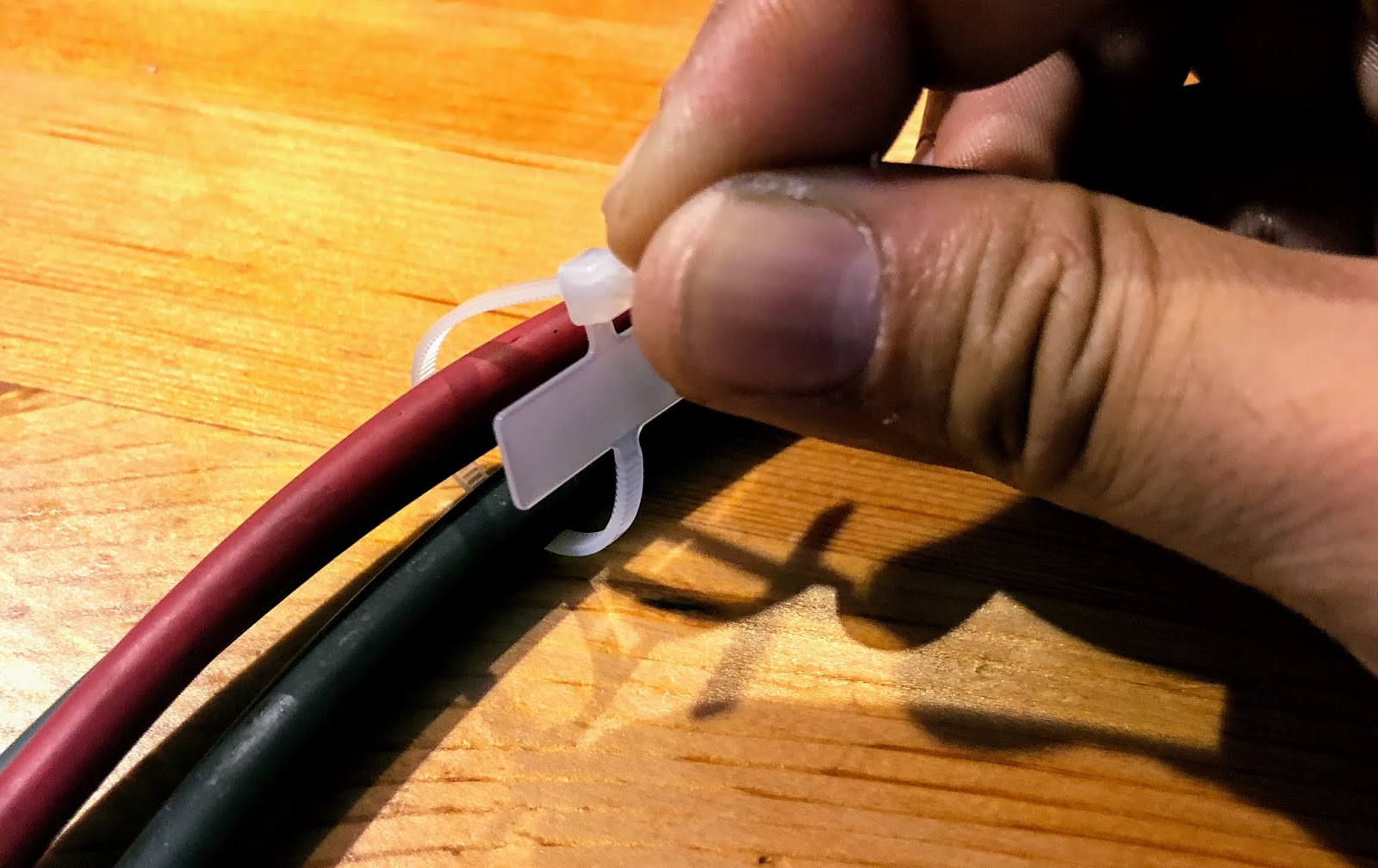 オヤイデ電気ショップブログ: 結束&識別がいっきにできるすぐれもの〜IT18R・IT18FL〜