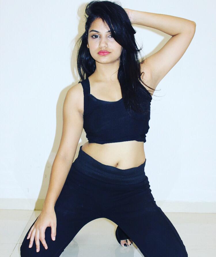 Komal Rajput BookMyCast Models Number 2060 ADV Casting Agency ALL INDIA