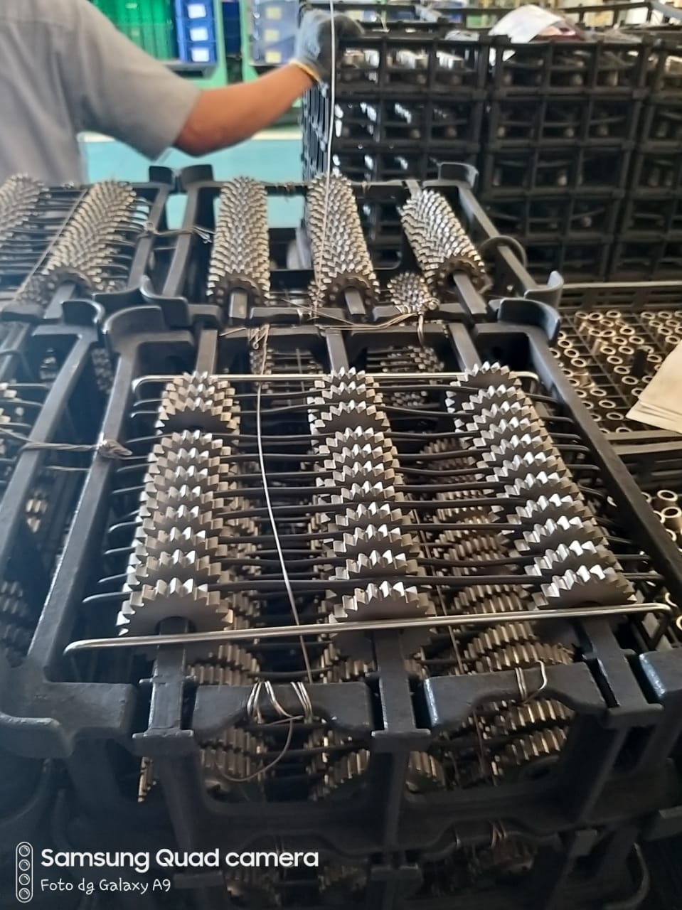 Pengecoran Logam, Investment Casting & Sand Casting - PT RADIUS TEKNIK ...