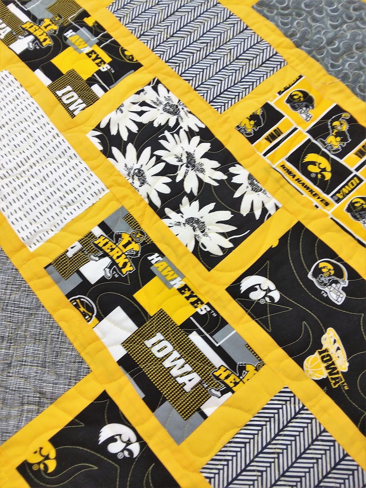 Down To Sew: Iowa Hawkeye quilt