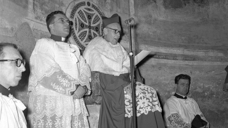 NGƯỜI LỮ HÀNH HY VỌNG: 60 years of ecumenical dialogue: from conflict ...