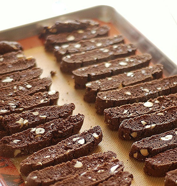 Anne Strawberry: TWD- Chocolate Biscotti