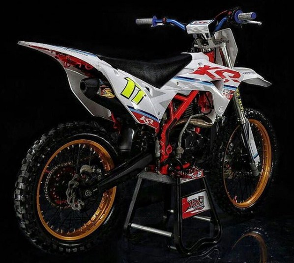 Gambar Modifikasi Bodi Bebek Modif Motor Trail Cross Dan Gestrek Pakai ...