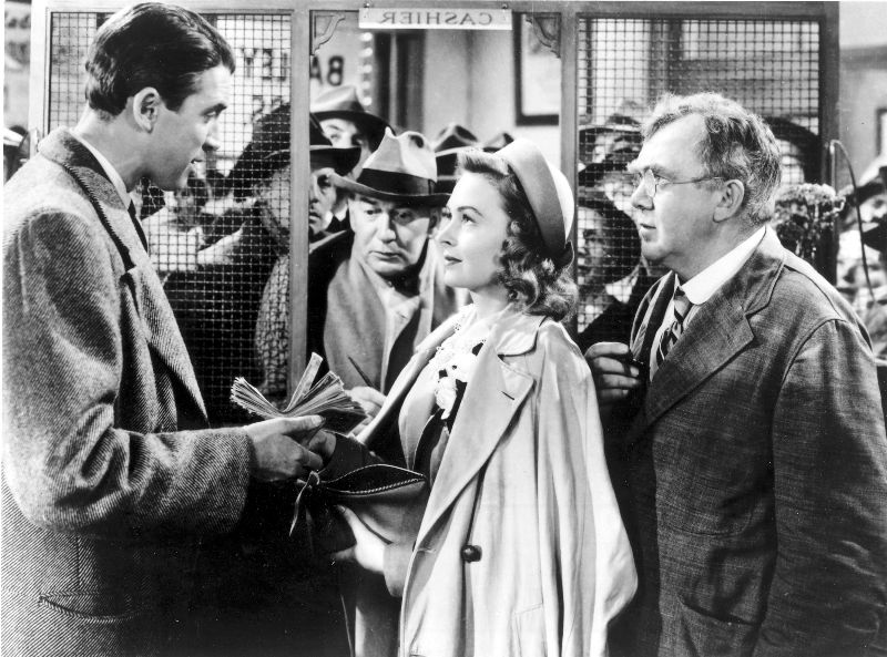 A Christmas Classic: Vintage Stills and Behind-the-Scenes of ‘It’s a ...