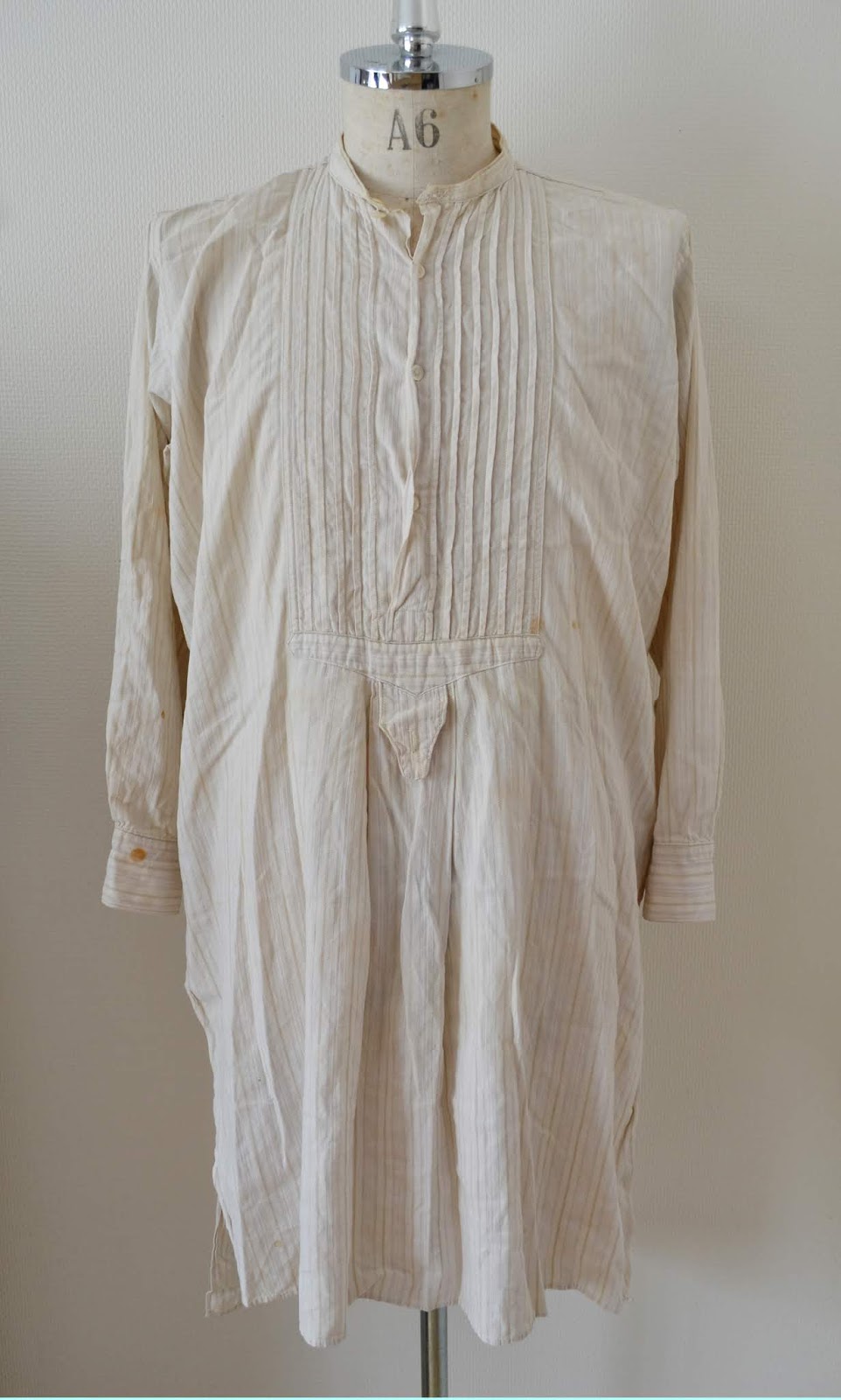 ADJUSTABLE COSTUME: 2019