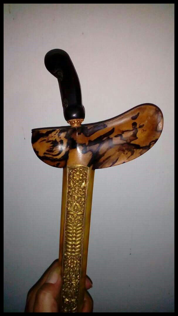 Tuah Kayu Timoho Sebagai Rongko Keris - Keris Ageman