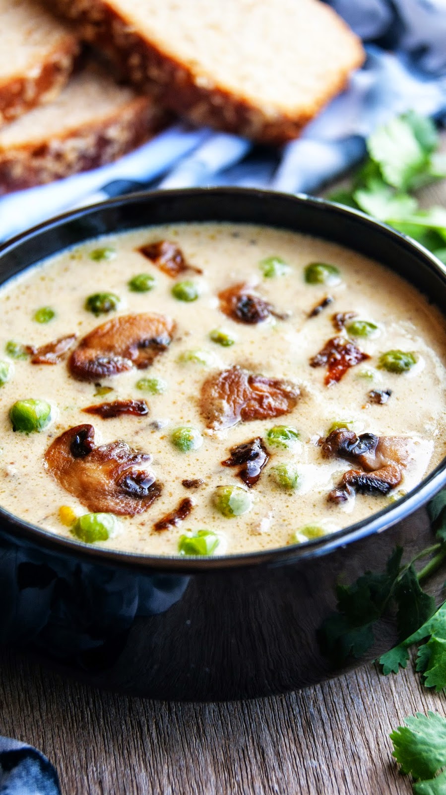Always Hungry: Mushroom and Green Peas Gravy