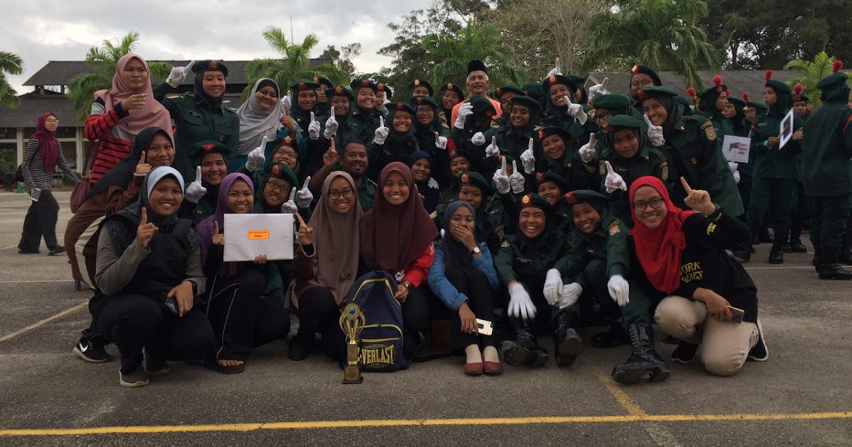 PORTAL RASMI SMK BENUT: Tahniah Pasukan Kadet Remaja Sekolah!