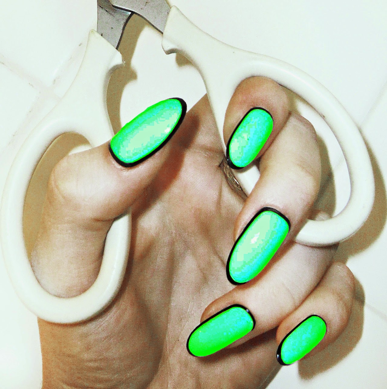 Border Nail Art Step By Step ~ Entertainment News, Photos & Videos ...