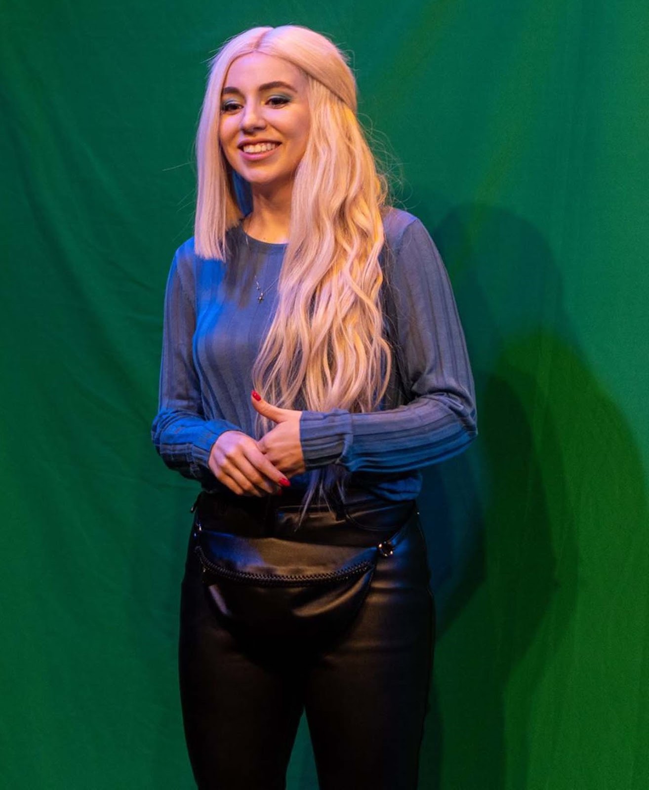 Lovely Ladies in Leather: Ava Max in leather pants