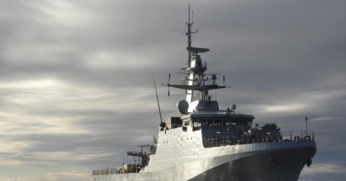 desarrollo defensa y tecnologia belica: El HMS Forth zarpa para su ...