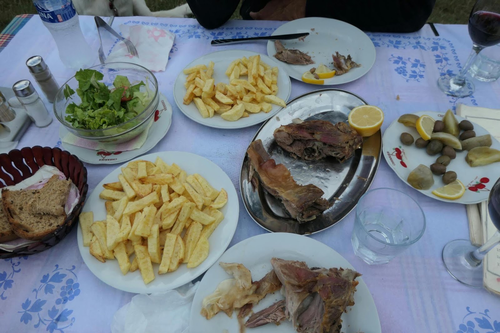 RoadTrip from Austria to Iran 2019: 1400 km: Albania, Sari Saltik