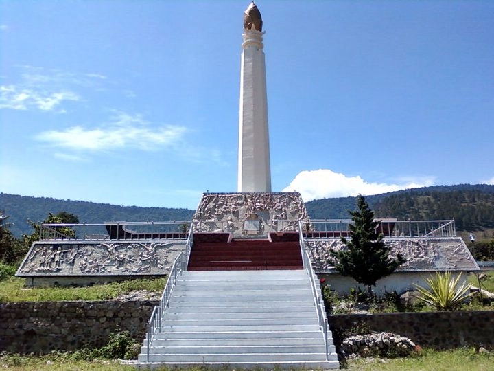 TUGU MAKAM RAJA SILAHISABUNGAN | Raja Silahisabungan