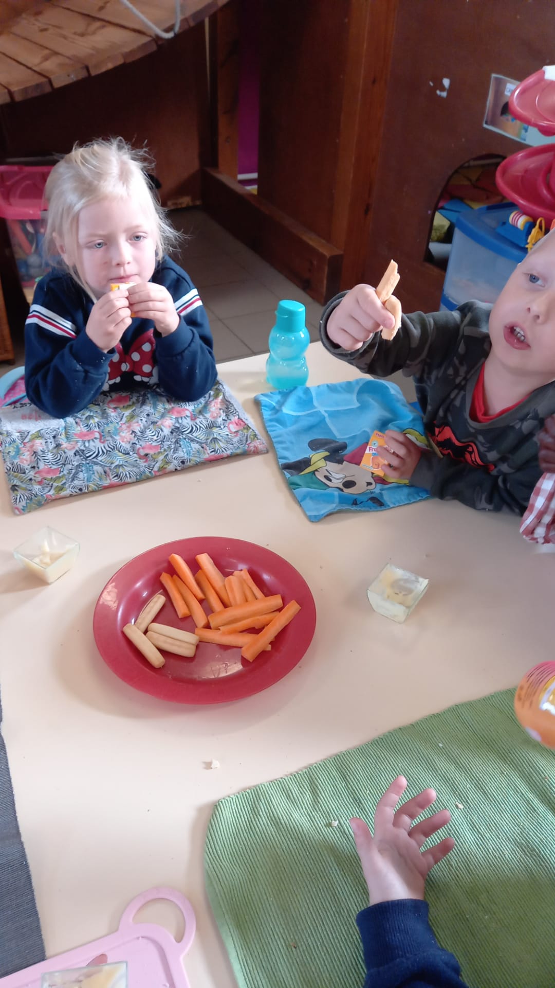 Aujourd’hui en maternelle, collation à partager - École Sacré Coeur à ...
