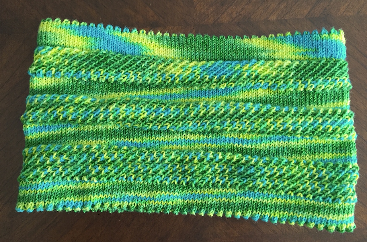 Illuminate Crochet: Finished Knit Willow Cowl