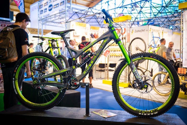 New Bike: Intense 951 EVO 2015 with DVO Suspension | Arm Crank