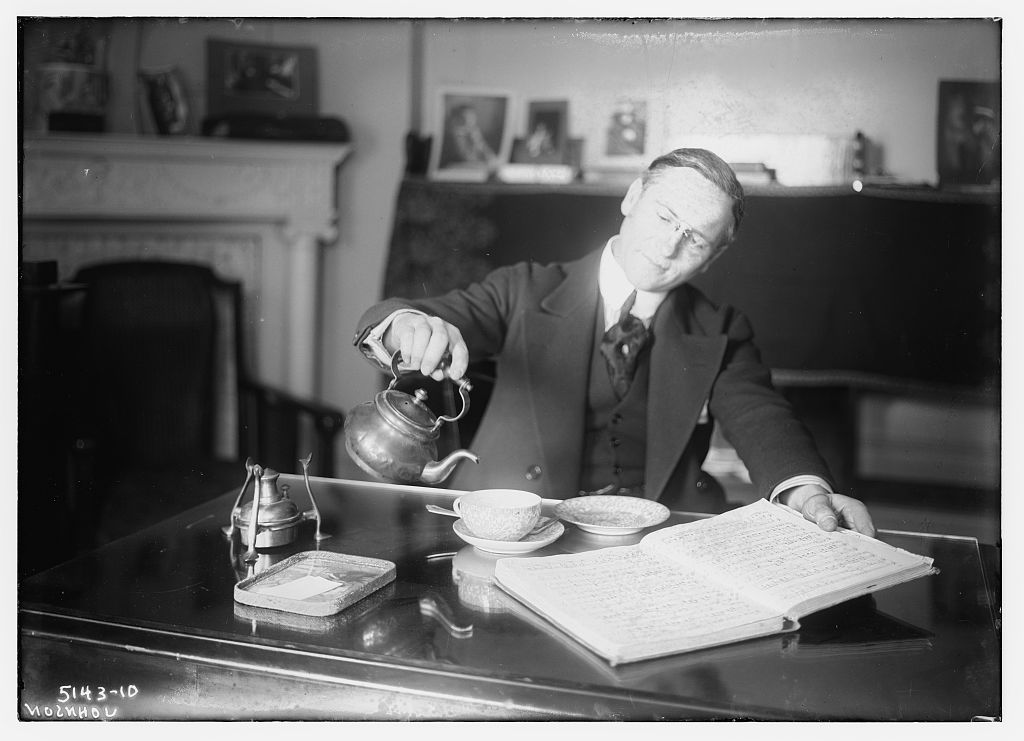 Tea With Friends: The opera singer pouring tea
