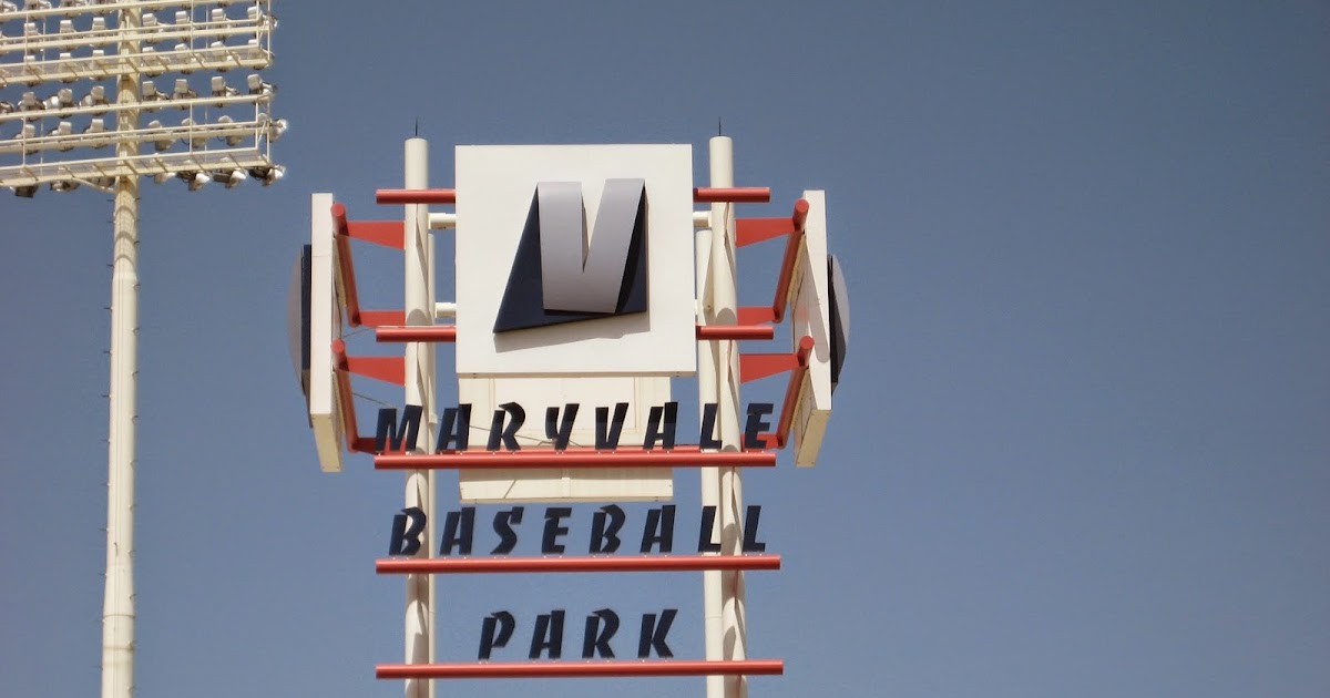 Life wasn't fair to Boomer the Bear: Maryvale Baseball Park