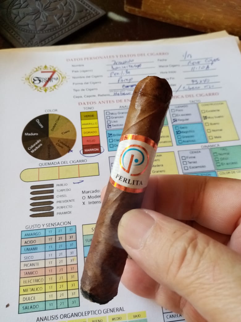 Smoking 7: Smoking Seven cata el Rene Cigars Perlita