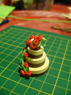 Quilling Me Softly: Quilled cake tutorial