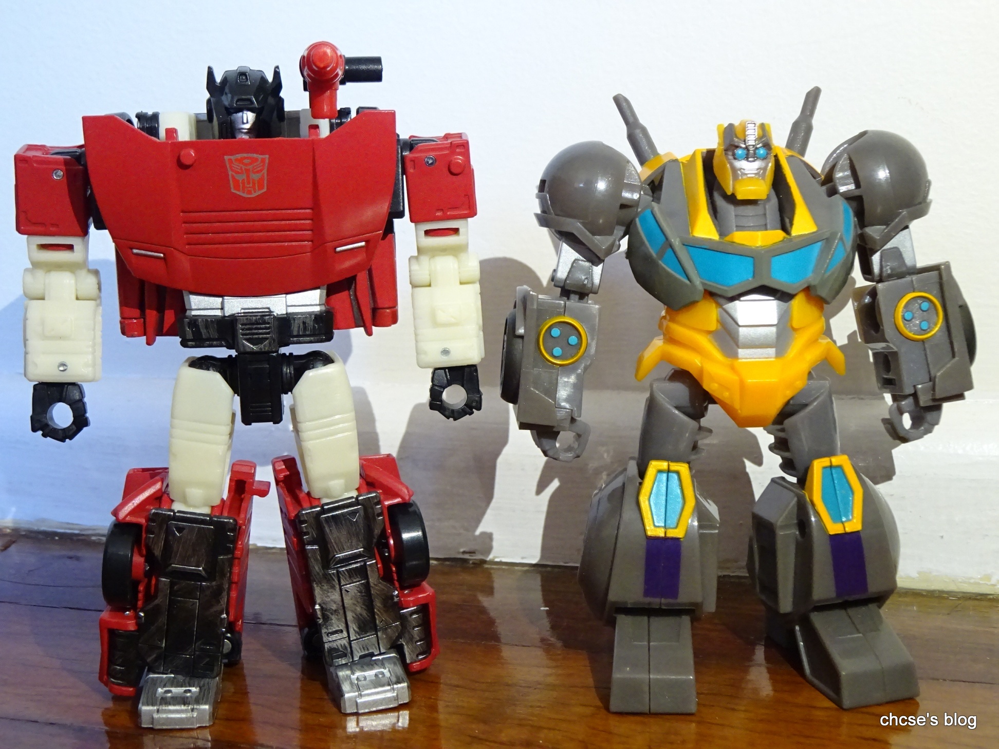 ChCse's blog: Toy Review: Transformers Cyberverse Maccadam (Build-A-Figure)