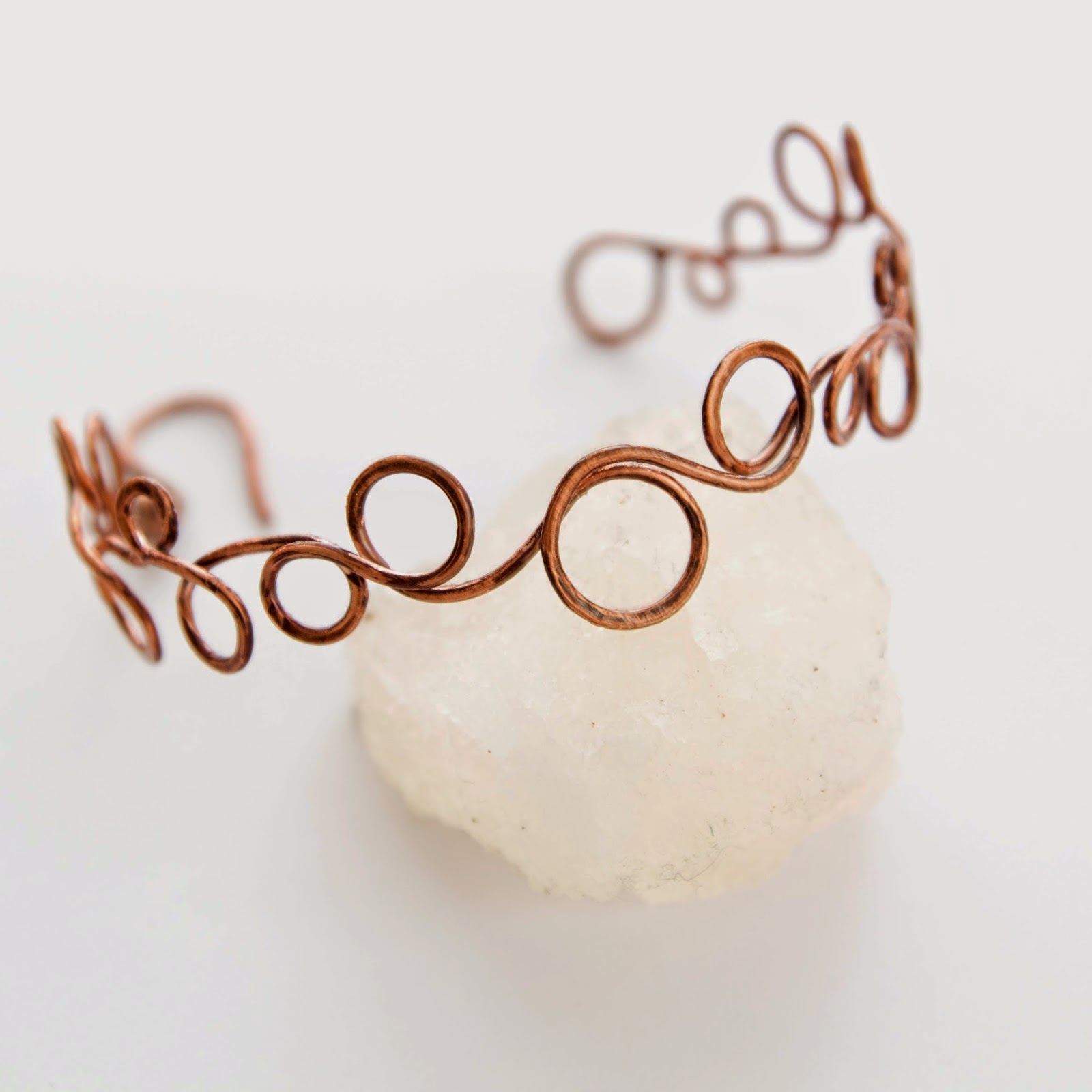 shaping metal : RICCIOLI • BRACCIALE IN FILO DI RAME