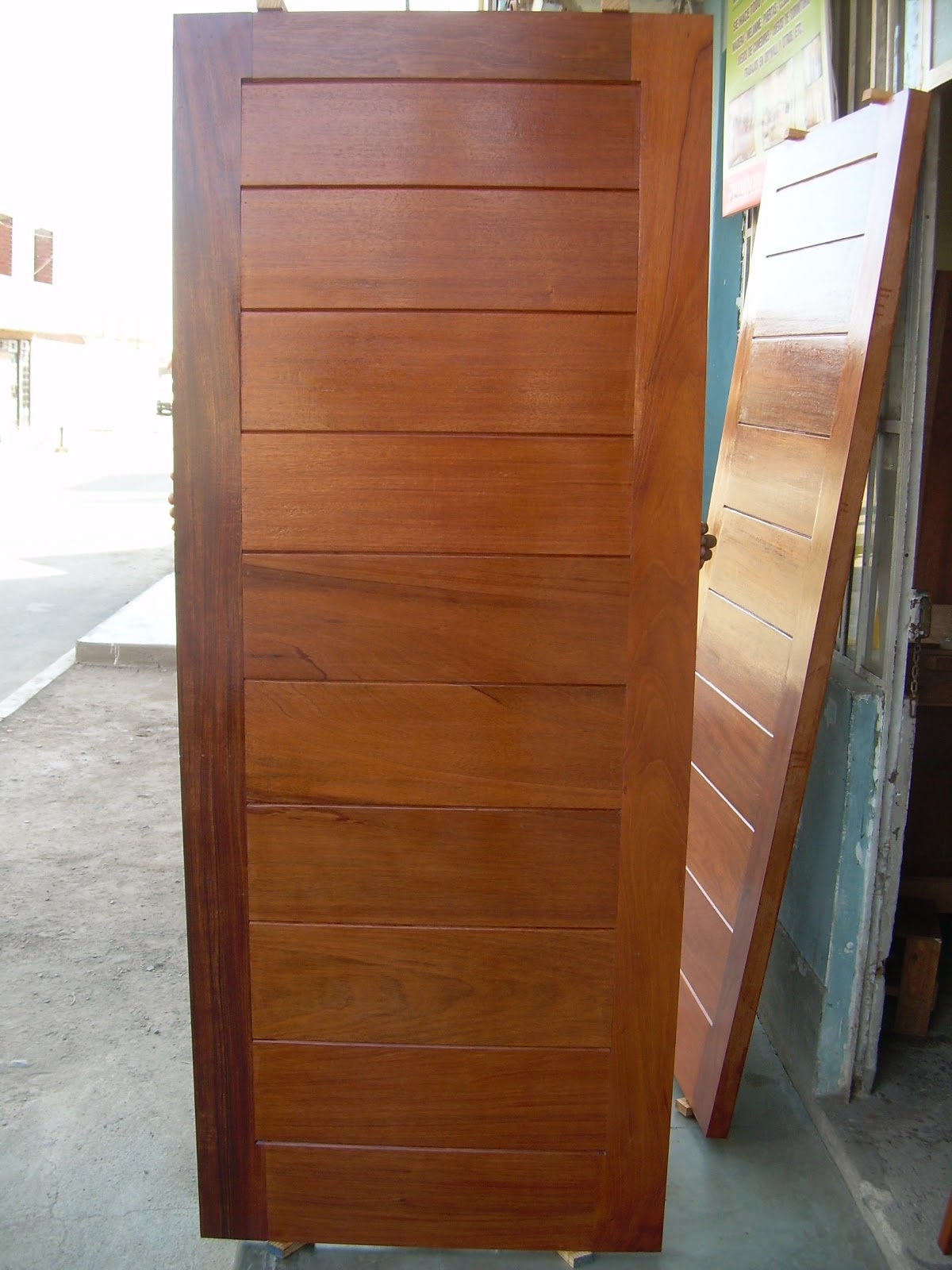 VENTA DE PUERTAS MADERA CAOBA SOLIDA SECA EN STOCK