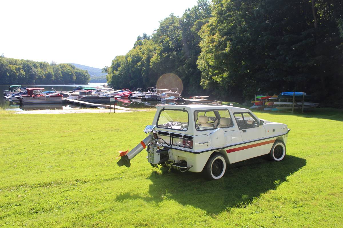 Ambitious Amphibious: 1992 Dutton Mariner - DailyTurismo