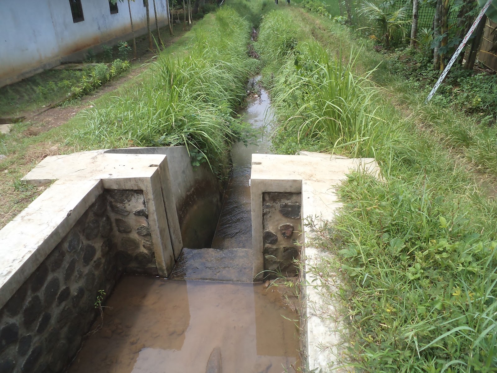 Desain Irigasi: CONTOH GAMBAR DESAIN BANGUNAN IRIGASI