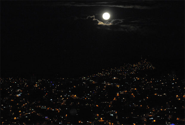 Aprenda a fotografar a Lua como um profissional - confira os segredos ...