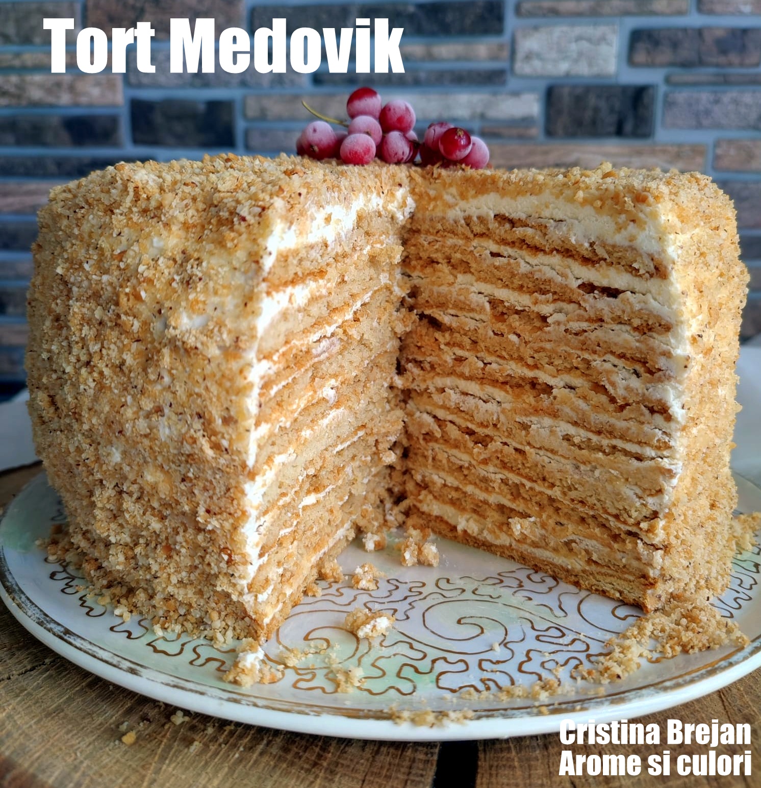 Arome si culori : Tort Medovik