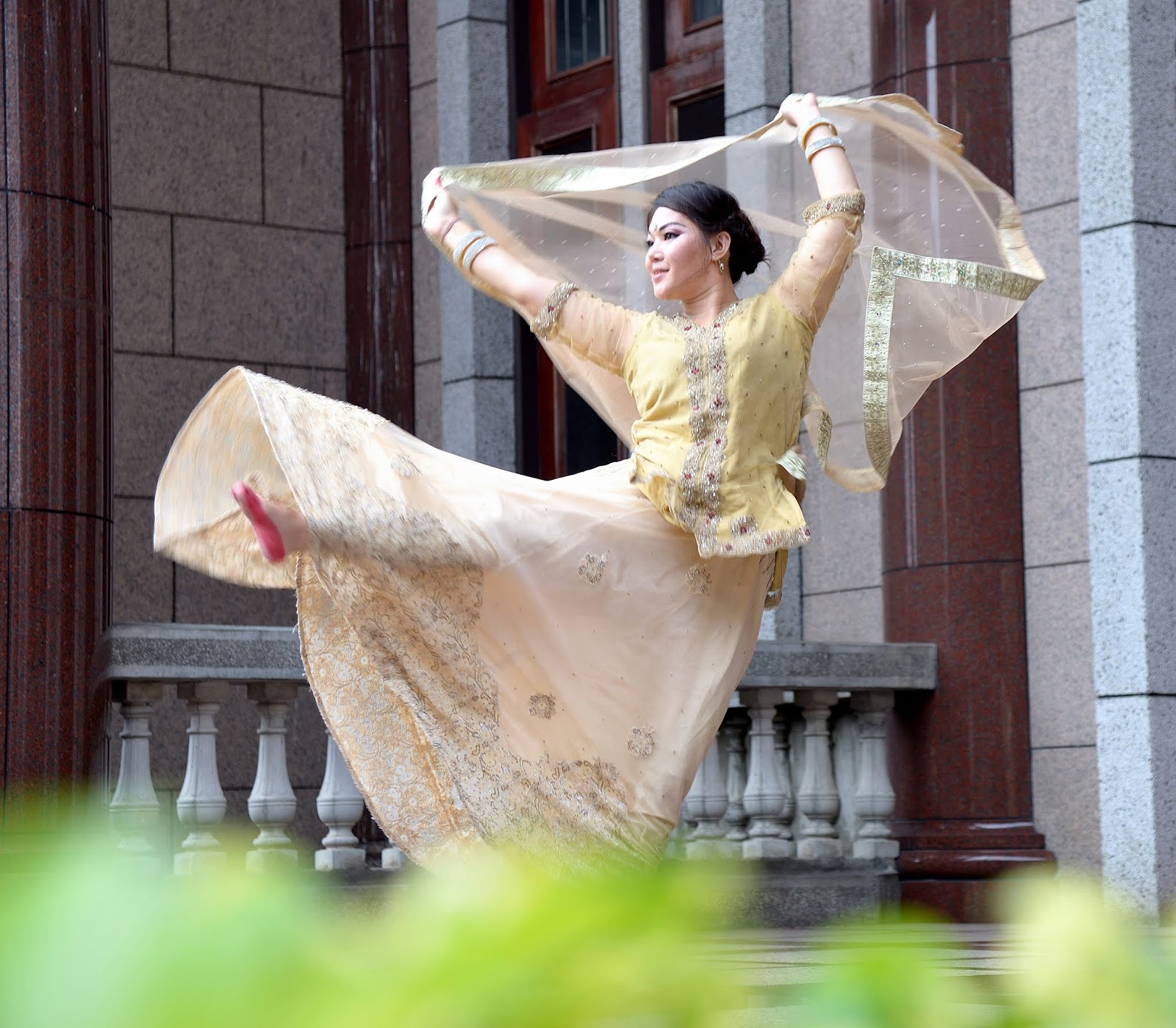 eliya歌詞翻譯-Tango Kelaayo動人心弦