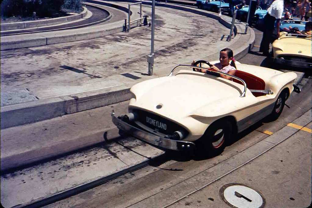 Autopia Disneyland Cars