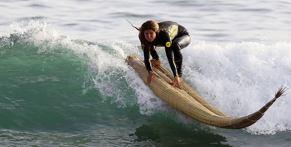Caballitos de totora precursores del surf ~ Artesania Manualidades