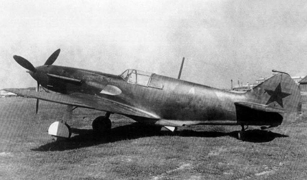 AVIÕES MILITARES: LaGG-3 - Caças Lavochkin com motor de pistão