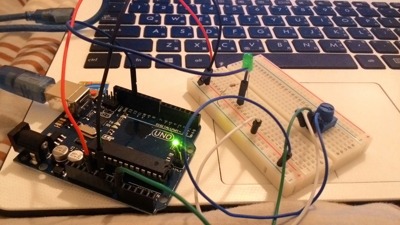 JPCI SMR Arduino: Arduino Lab 4: Potentiometer (Twist Pot)