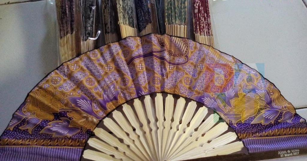 Kipas Batik, Kipas Souvenir, Souvenir Kipas - Souvenir Pernikahan Unik ...