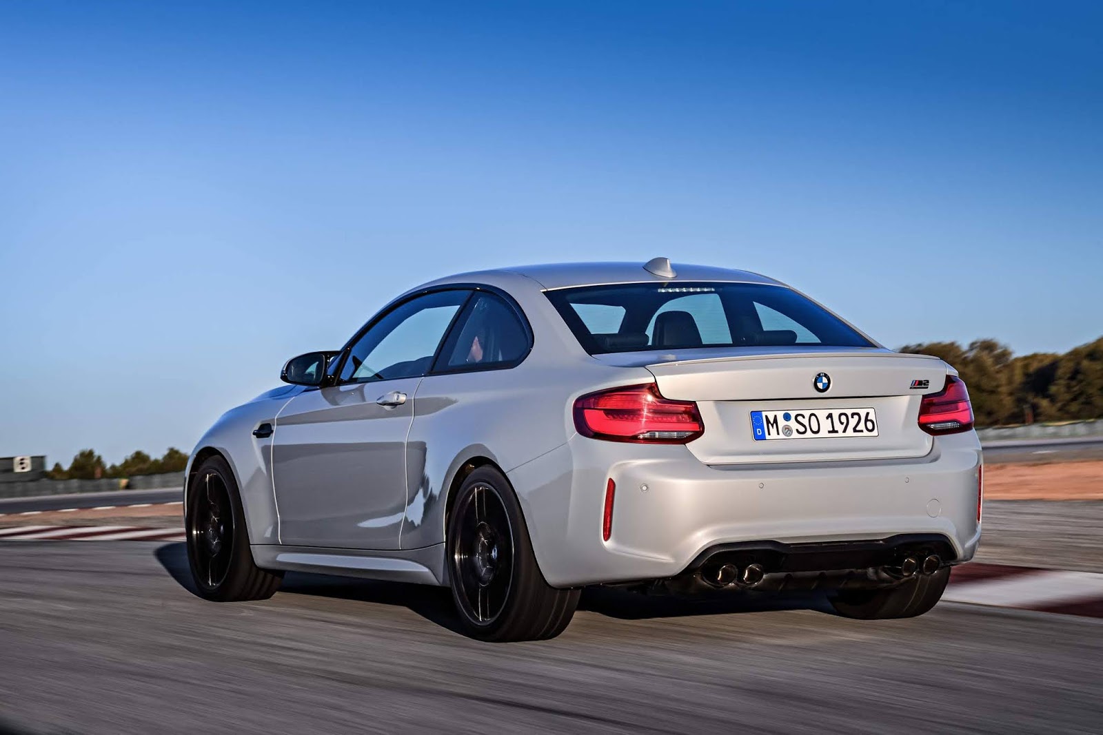 BMW M2 Competition MT chega ao Brasil por R$ R$ 439.950