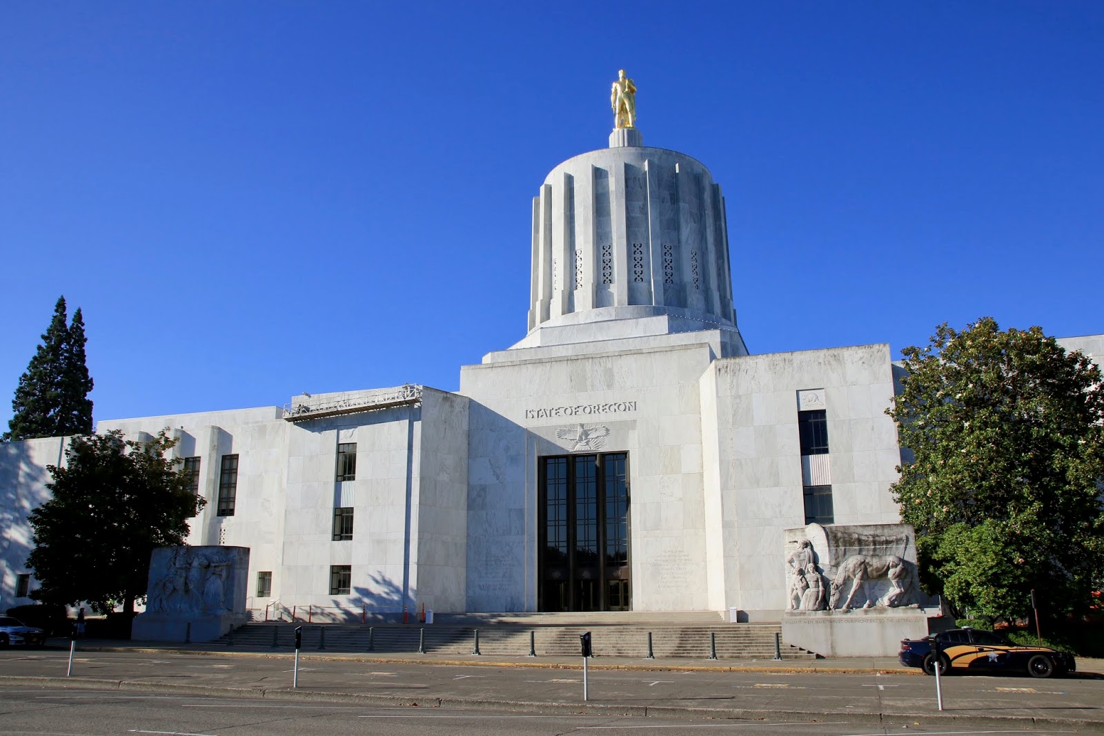 Travels with Twinkles: Salem, Oregon