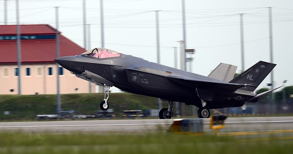 USAF F-35A Lightning II fighter jets arrive in Europe - Blog Before ...