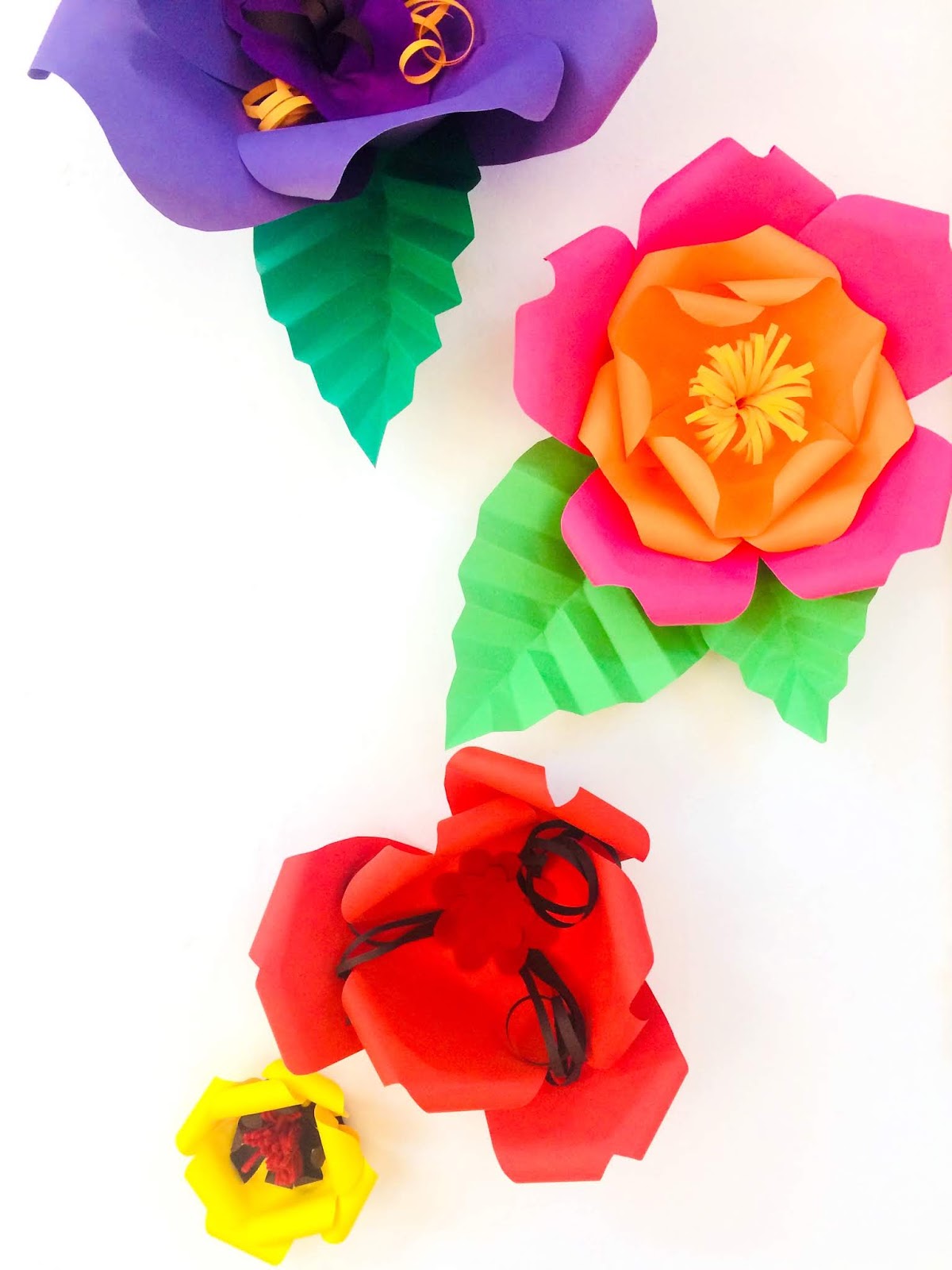 Flori mari pentru decor - Materiale didactice de 10(zece)